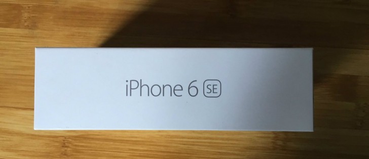 iPhone 6 SE box photographed, raises eyebrows - GSMArena.com news