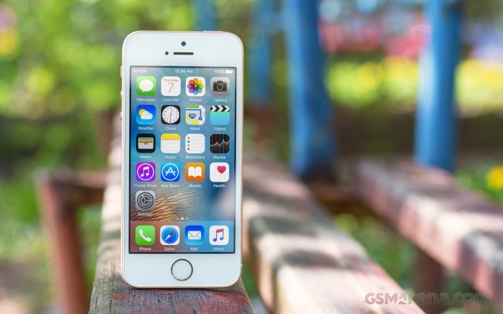 India retailer is offering the iPhone SE for as low as INR 19,999 ...
