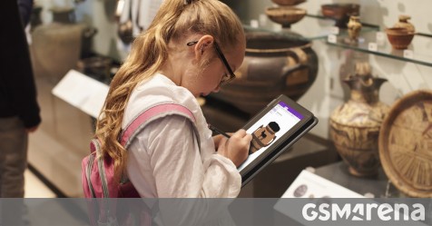 Microsoft unveils $200 Windows 10 laptops for schools - GSMArena.com news