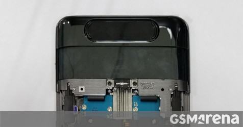 Video shows how the Samsung Galaxy A80 camera lifts and flips with just ...
