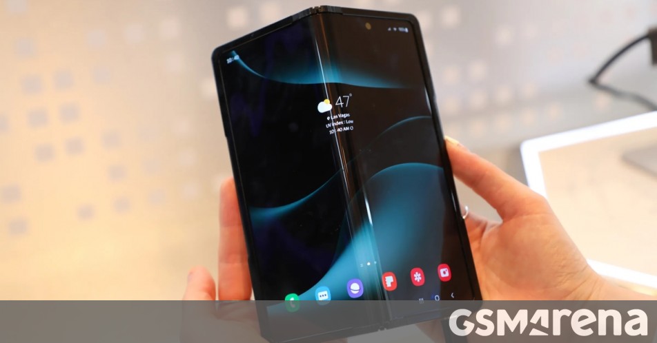 Samsung showcases 360-degree foldable screen and hinge prototype ...