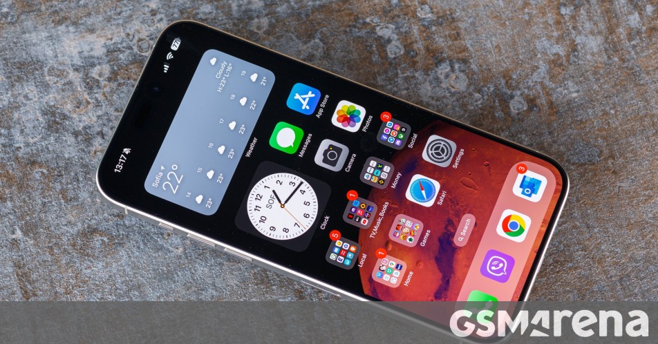 Apple Q4 report shows strong iPhone sales, all-time high services ...