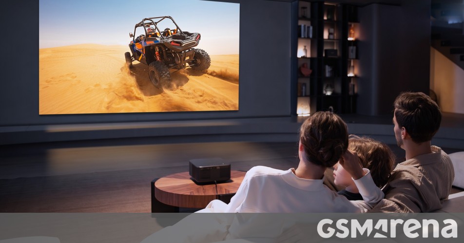 The new Yaber K3 smart projector beams a bright 1,600 lumen picture ...