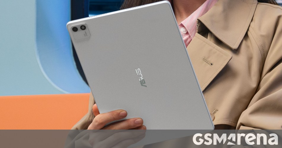 Asus re-enters tablet market with the new 12.2-inch Pad - GSMArena.com news