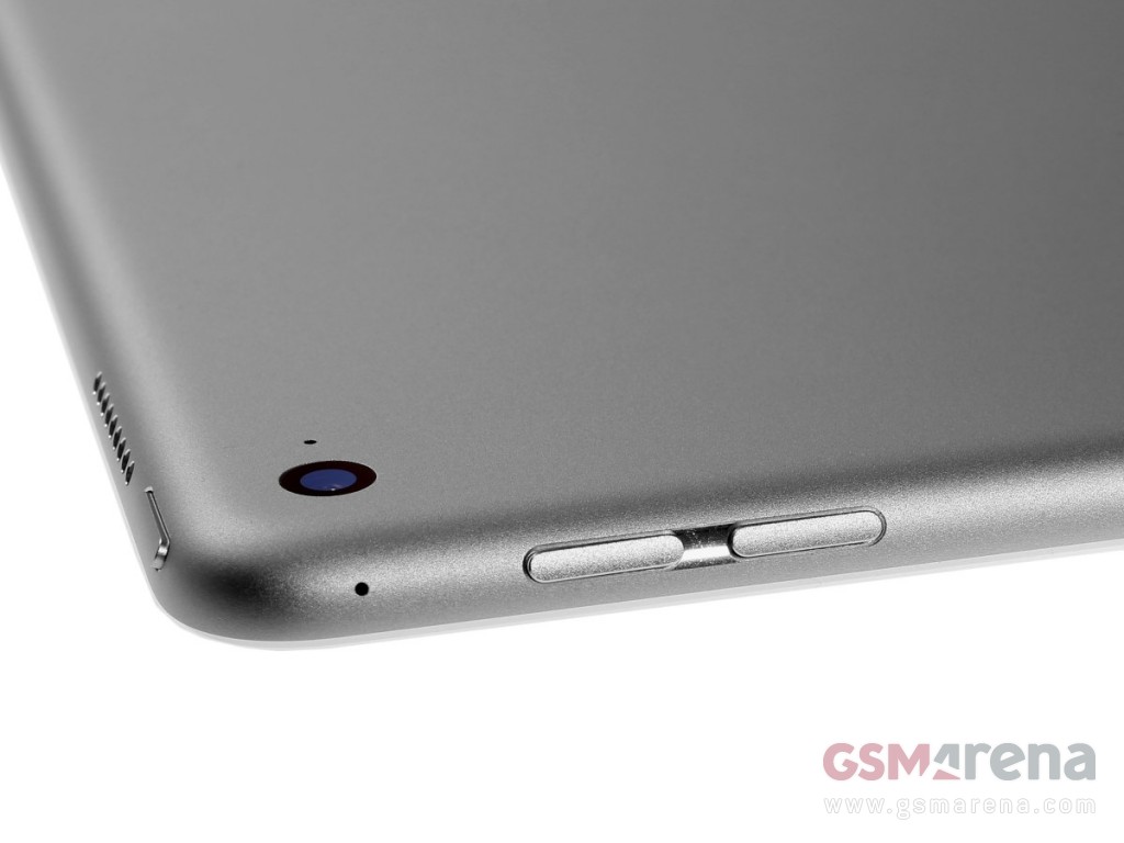 Apple iPad Pro 12.9 (2015) pictures, official photos