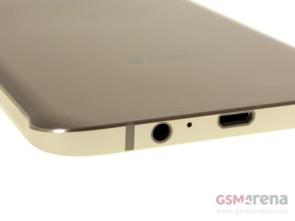 Samsung Galaxy A8 Duos pictures, official photos