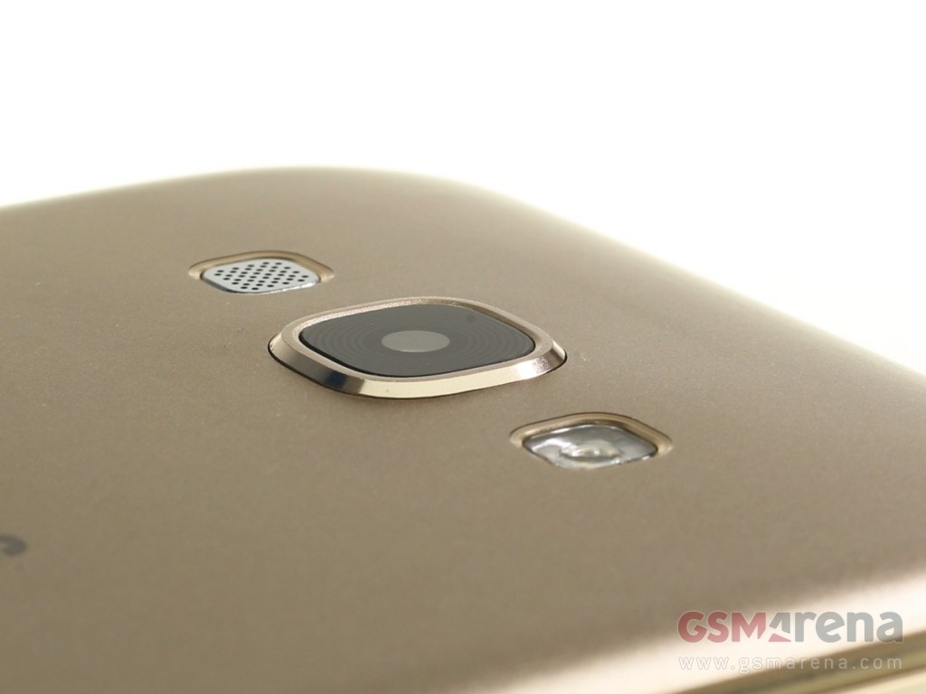 Samsung Galaxy A8 Duos pictures, official photos