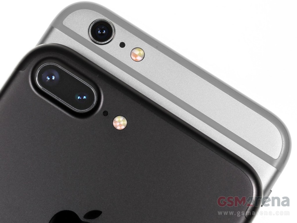 Apple iPhone 7 Plus pictures, official photos