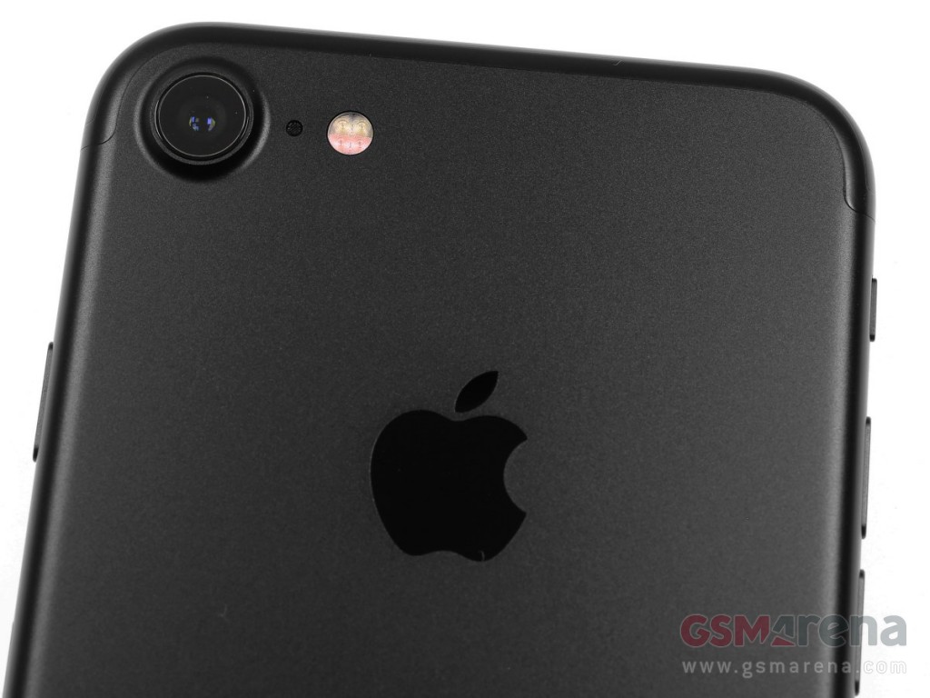 Apple iPhone 7 pictures, official photos