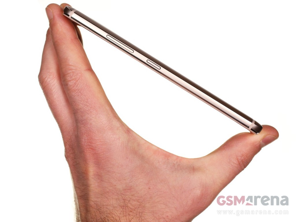 Motorola Moto M pictures, official photos