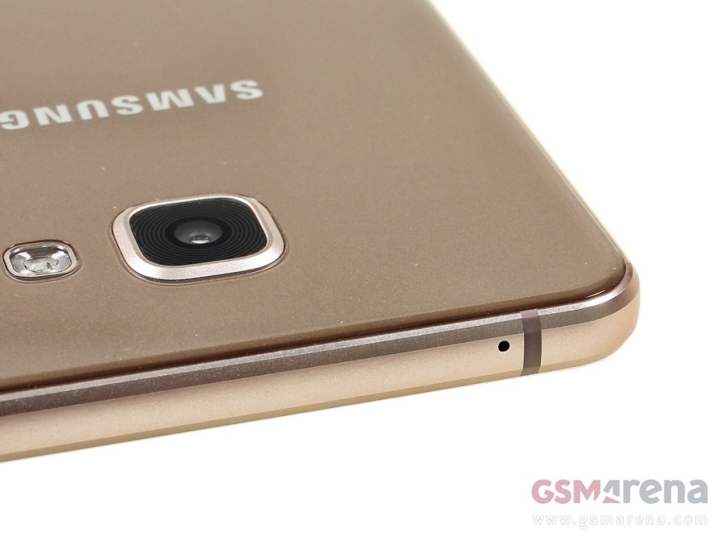 Samsung Galaxy A7 (2016) pictures, official photos