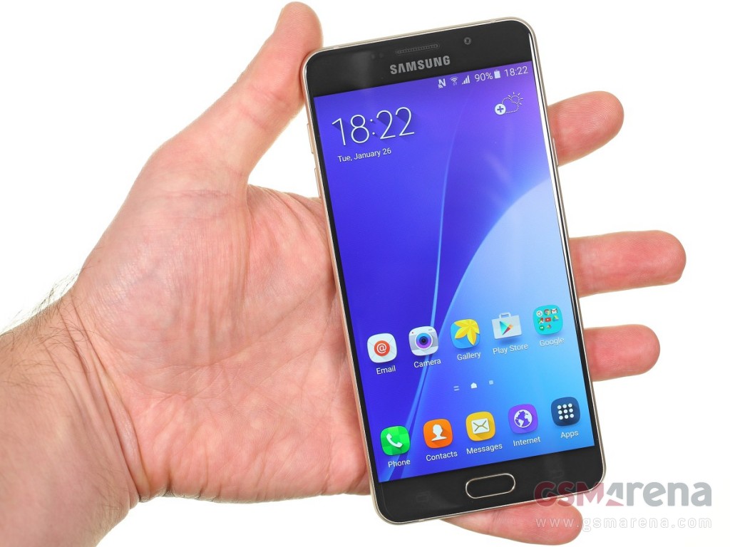 Samsung Galaxy A7 (2016) pictures, official photos