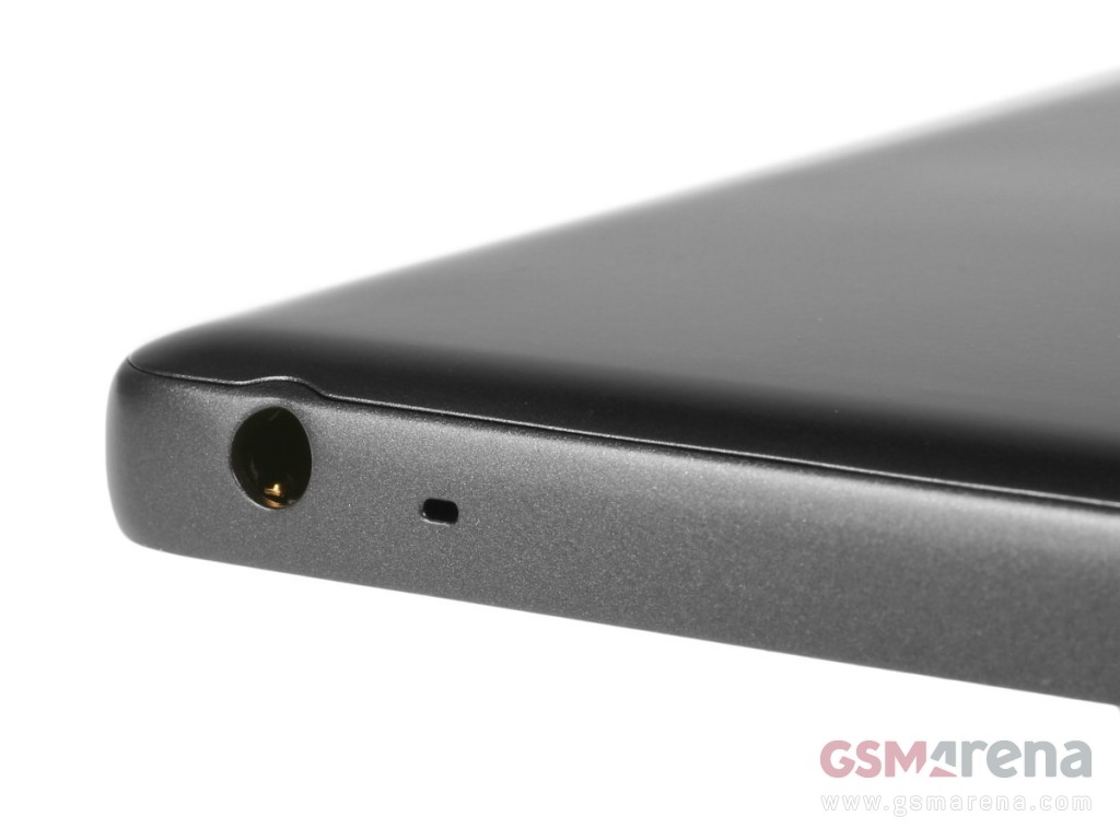 Sony Xperia E5 pictures, official photos