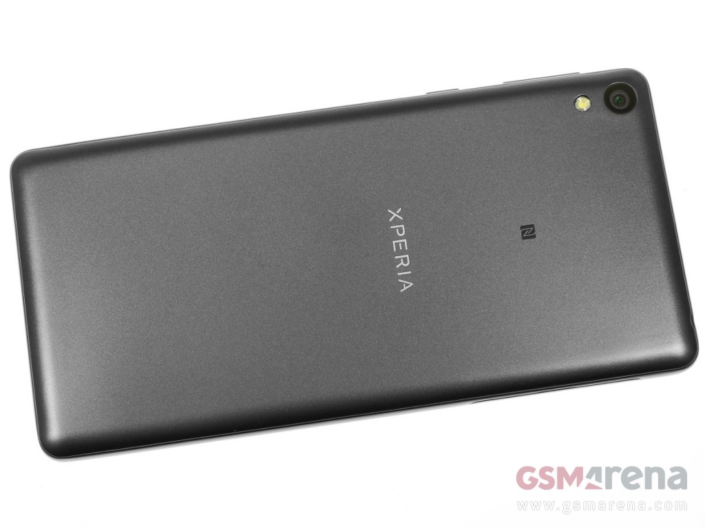 Sony Xperia E5 pictures, official photos