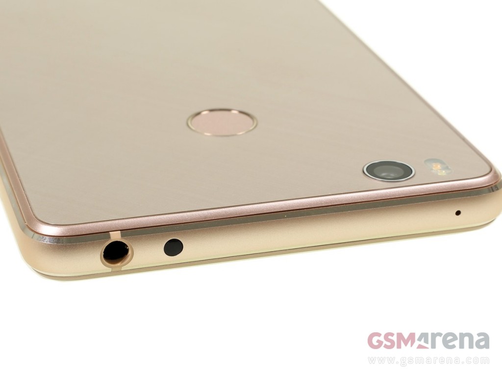 Xiaomi Mi 4s pictures, official photos