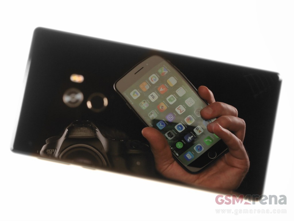 Xiaomi Mi Mix pictures, official photos