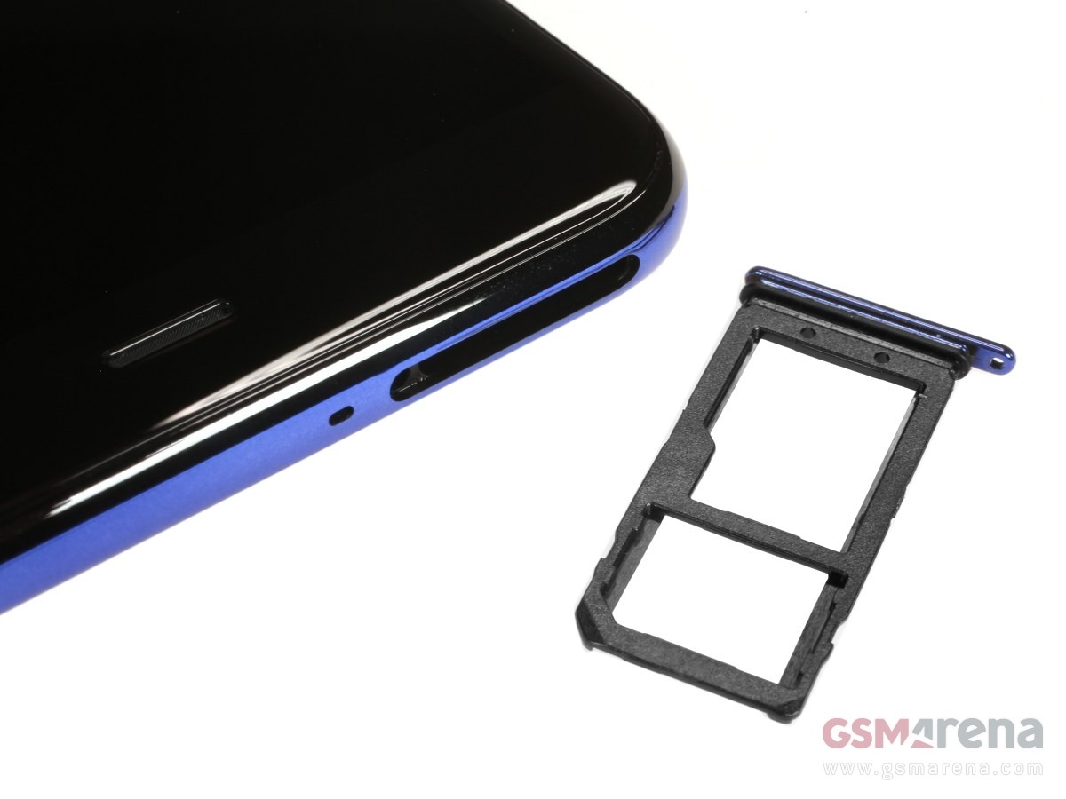 HTC U11 Life pictures, official photos