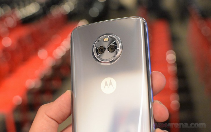 Motorola Moto X4 hands-on review: First impressions: Moto X4 hands-on ...
