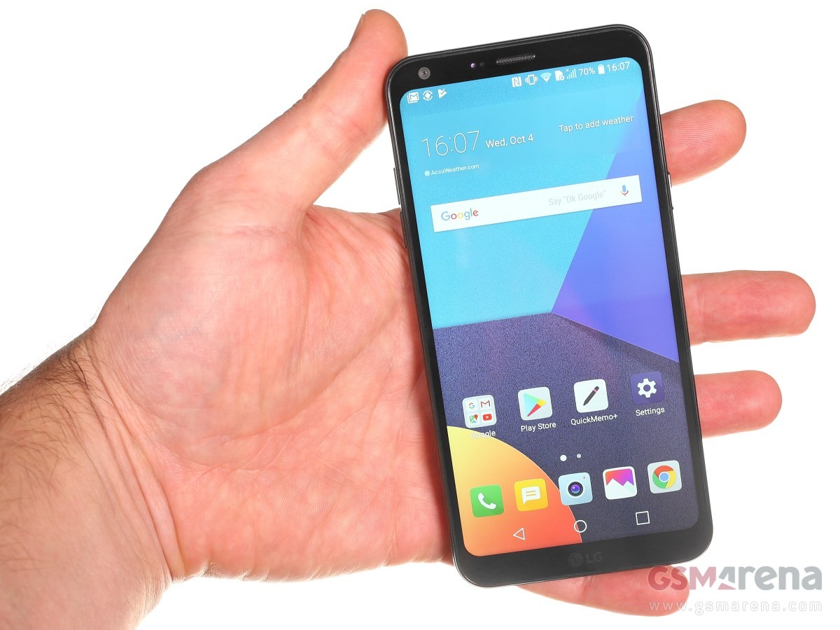 LG Q6 pictures, official photos