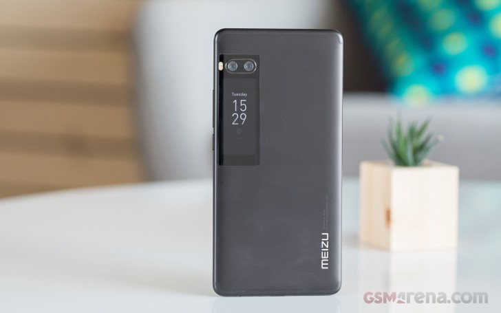 Meizu Pro 7 Plus pictures, official photos