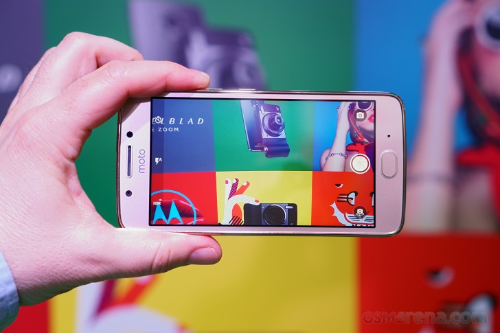Motorola at MWC 2017: Moto G5 and G5 Plus hands-on: Moto G5 hands-on ...