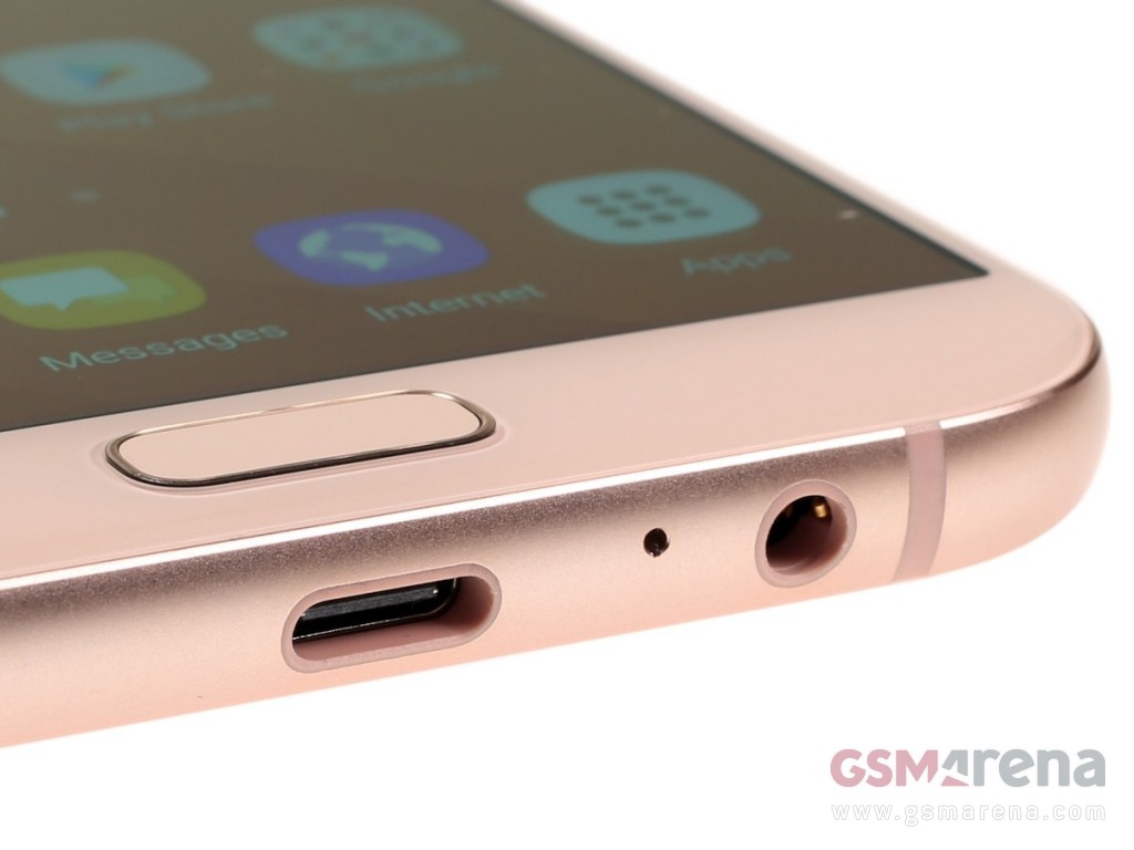 Samsung Galaxy A7 (2017) pictures, official photos