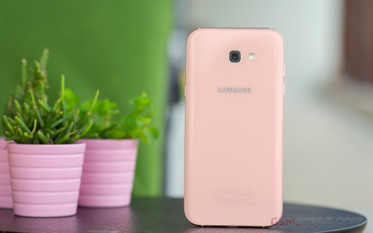 Samsung Galaxy A7 (2017) pictures, official photos