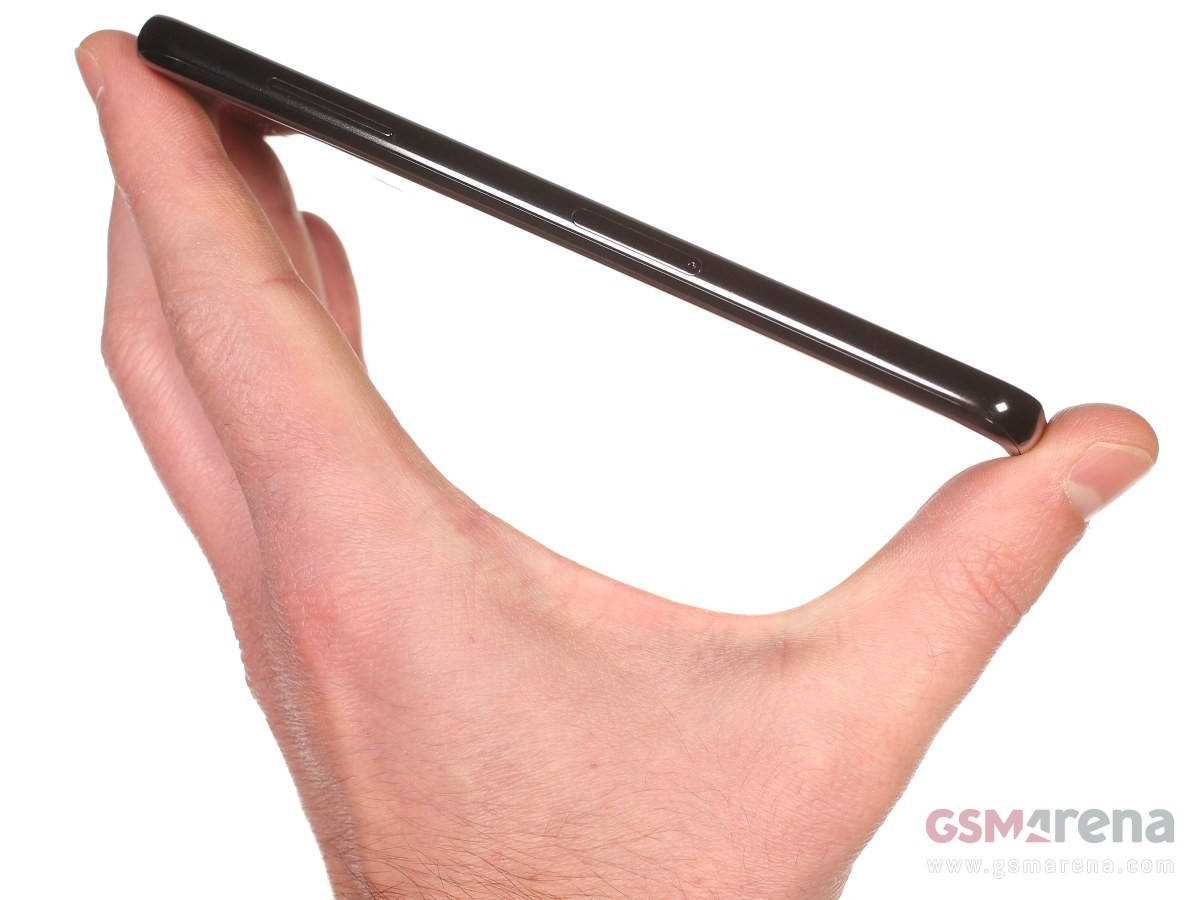 Samsung Galaxy A8 (2018) pictures, official photos