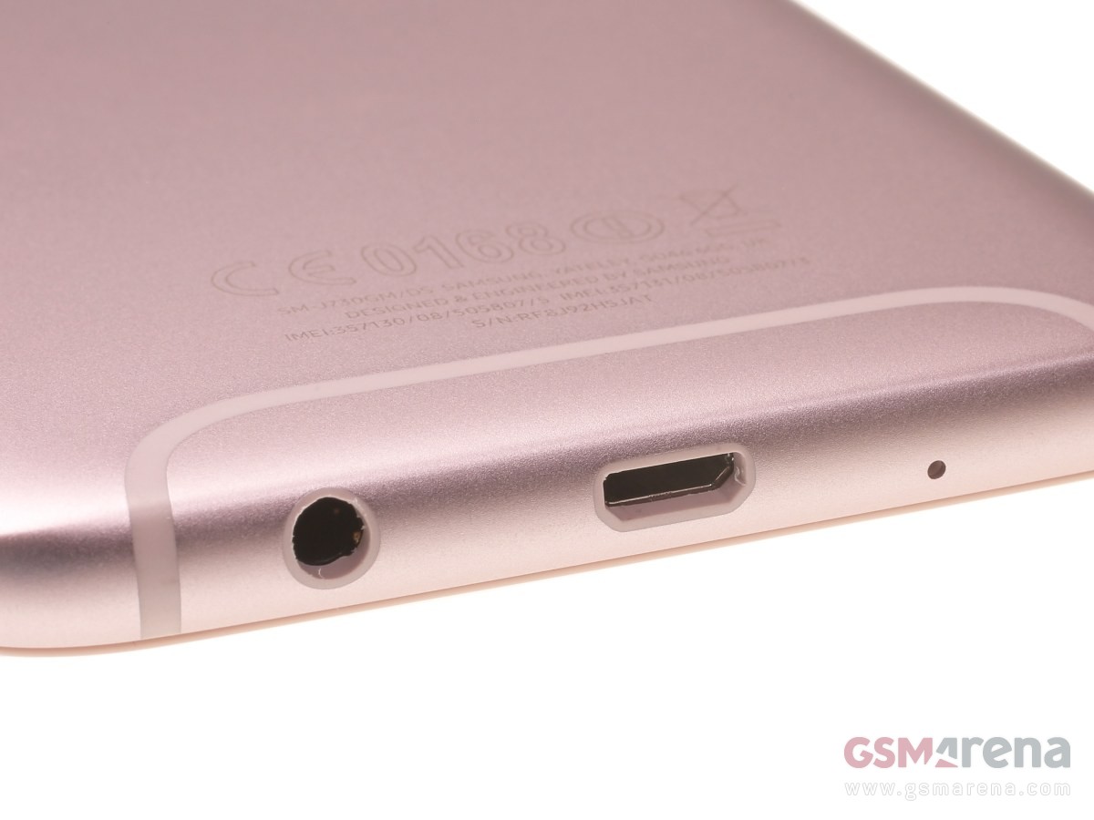 Samsung Galaxy J7 Pro pictures, official photos