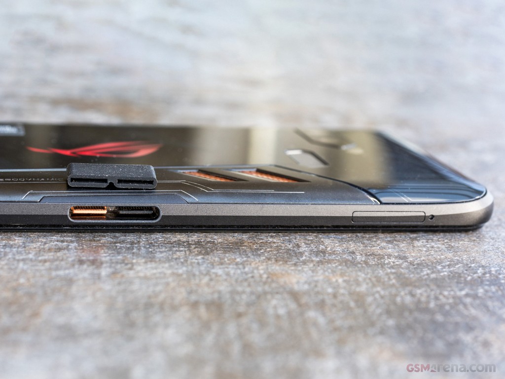 Asus ROG Phone ZS600KL pictures, official photos