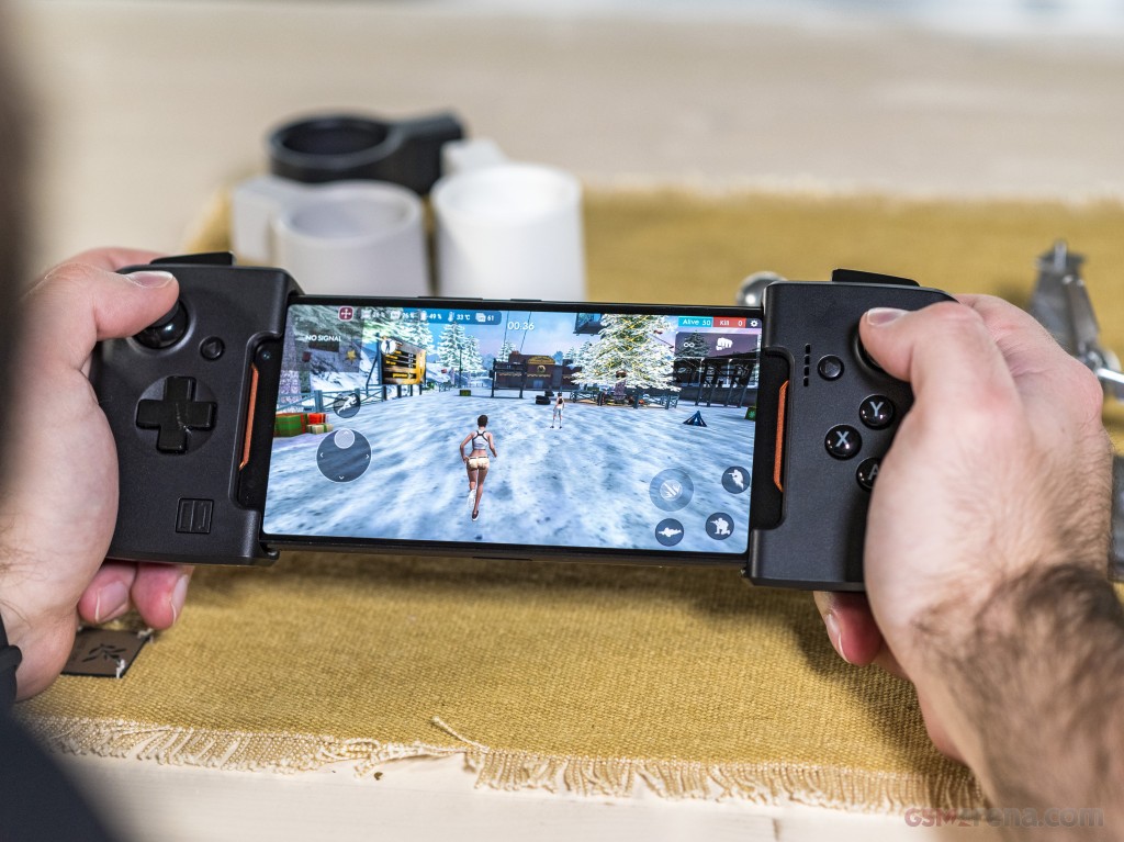 Asus ROG Phone ZS600KL pictures, official photos