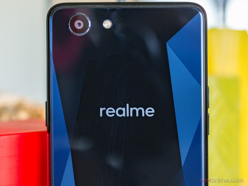 Realme 1 pictures, official photos