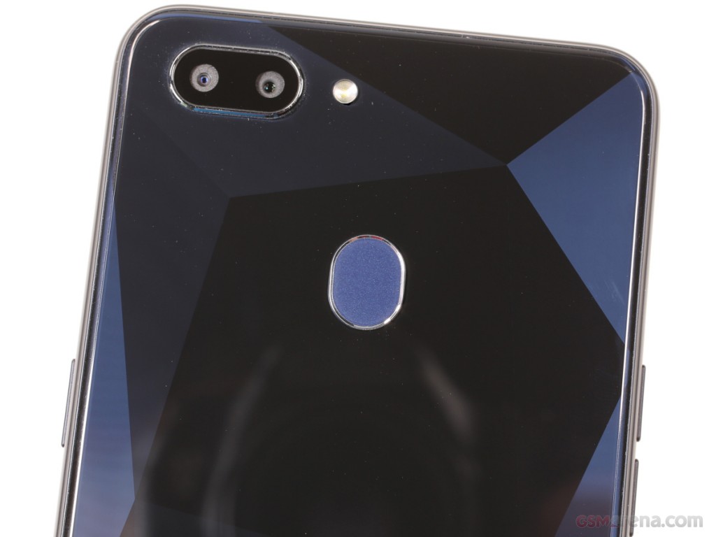 Realme 2 pictures, official photos