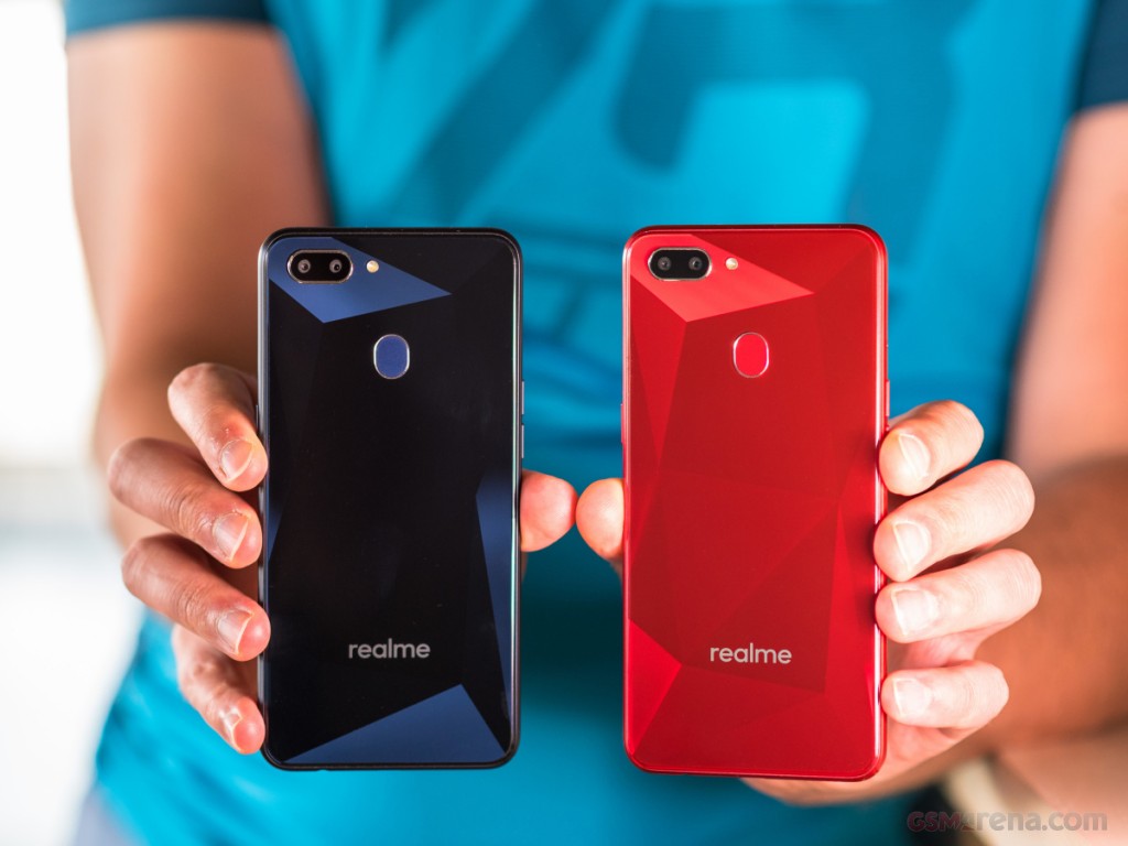 Realme 2 pictures, official photos