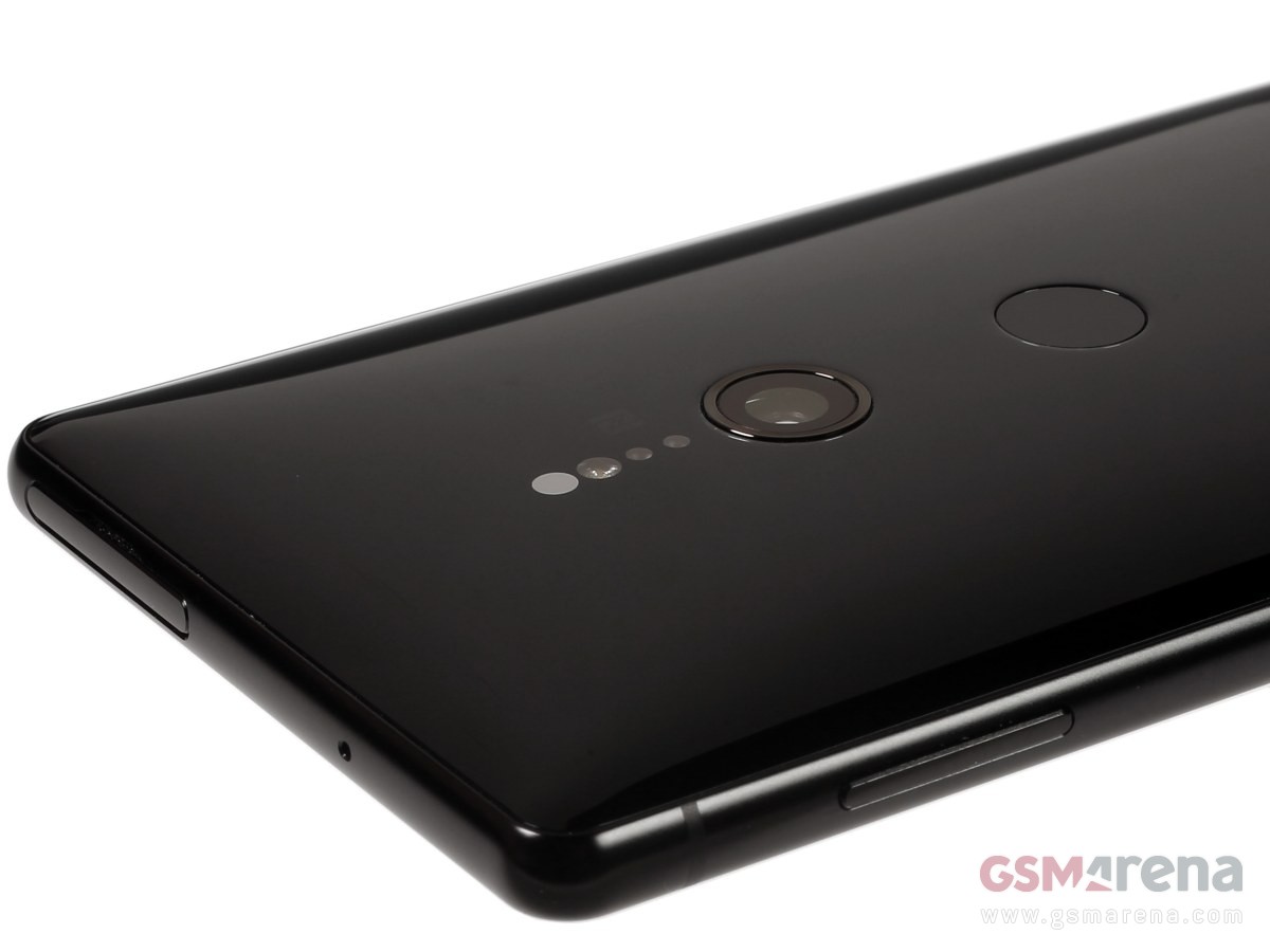 Sony Xperia XZ2 pictures, official photos