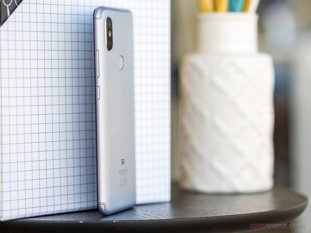 Xiaomi Redmi S2 (Redmi Y2) pictures, official photos