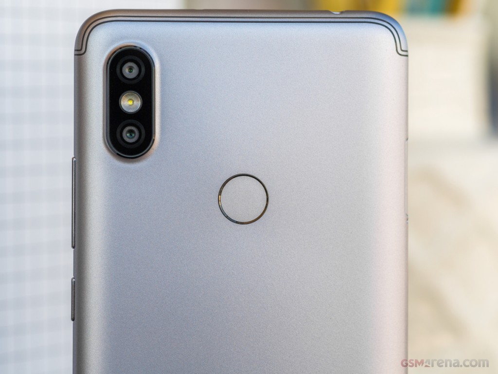 Xiaomi Redmi S2 (Redmi Y2) pictures, official photos