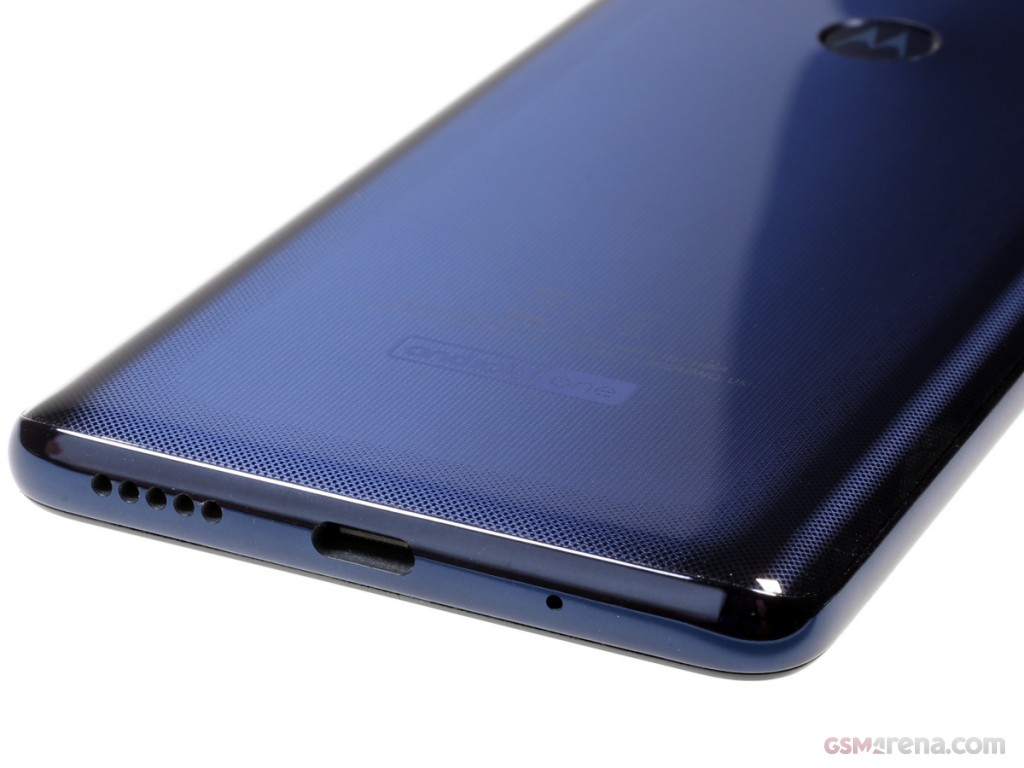 Motorola One Action pictures, official photos