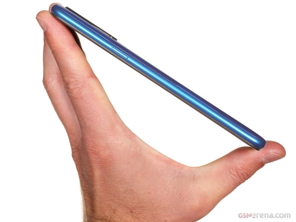 Realme 5 pictures, official photos