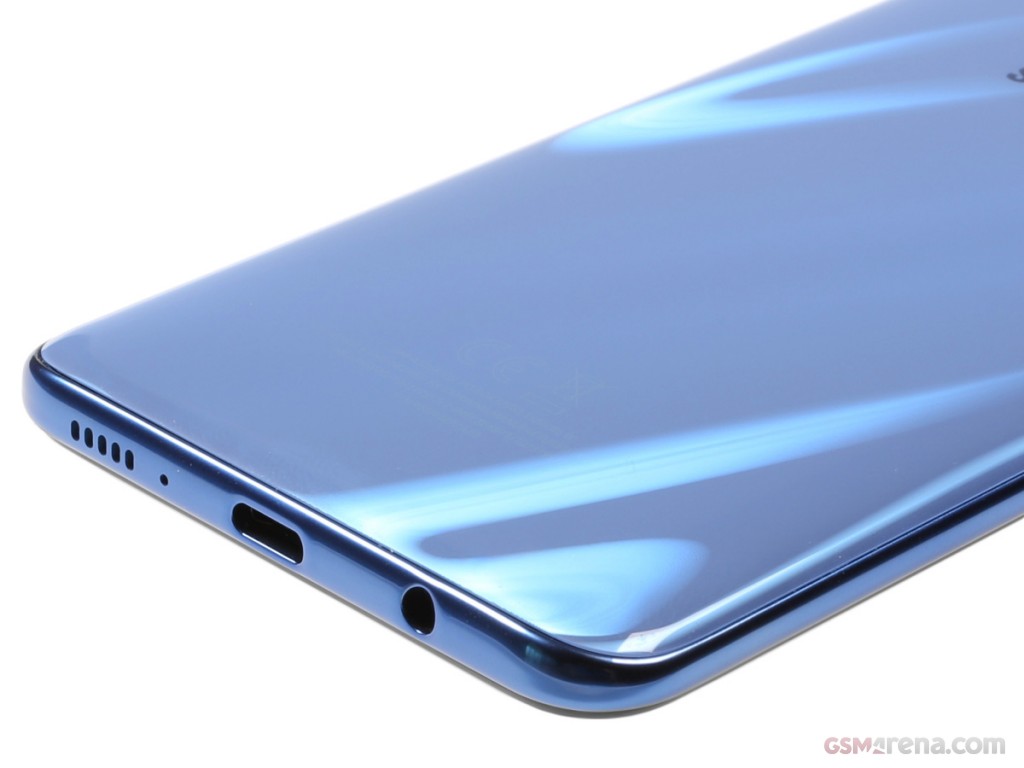 Samsung Galaxy A30 pictures, official photos