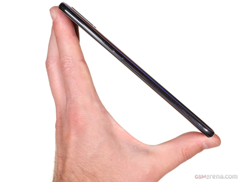 Samsung Galaxy A70 pictures, official photos