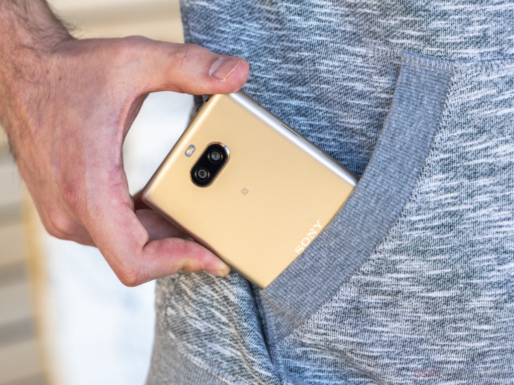 Sony Xperia 10 Plus pictures, official photos