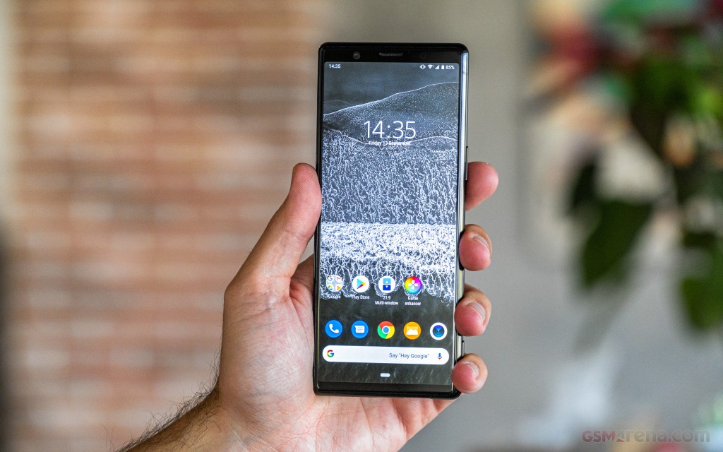 Sony Xperia 5 pictures, official photos