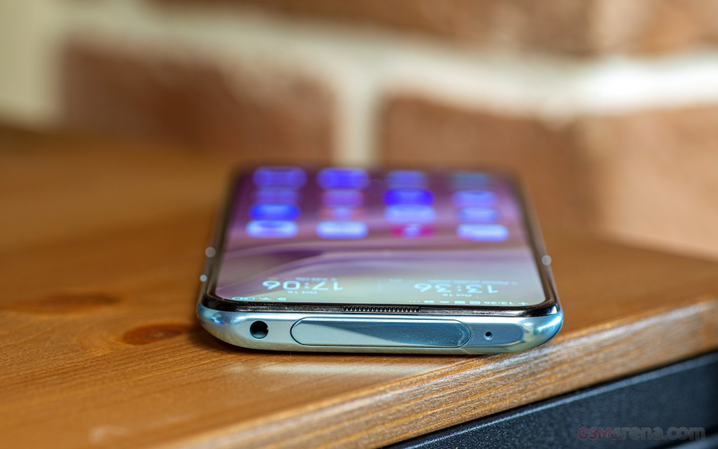 vivo V17 Pro pictures, official photos