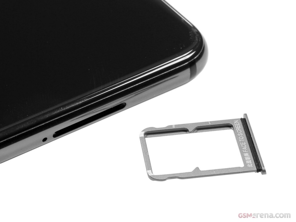 Xiaomi Mi 9 SE pictures, official photos