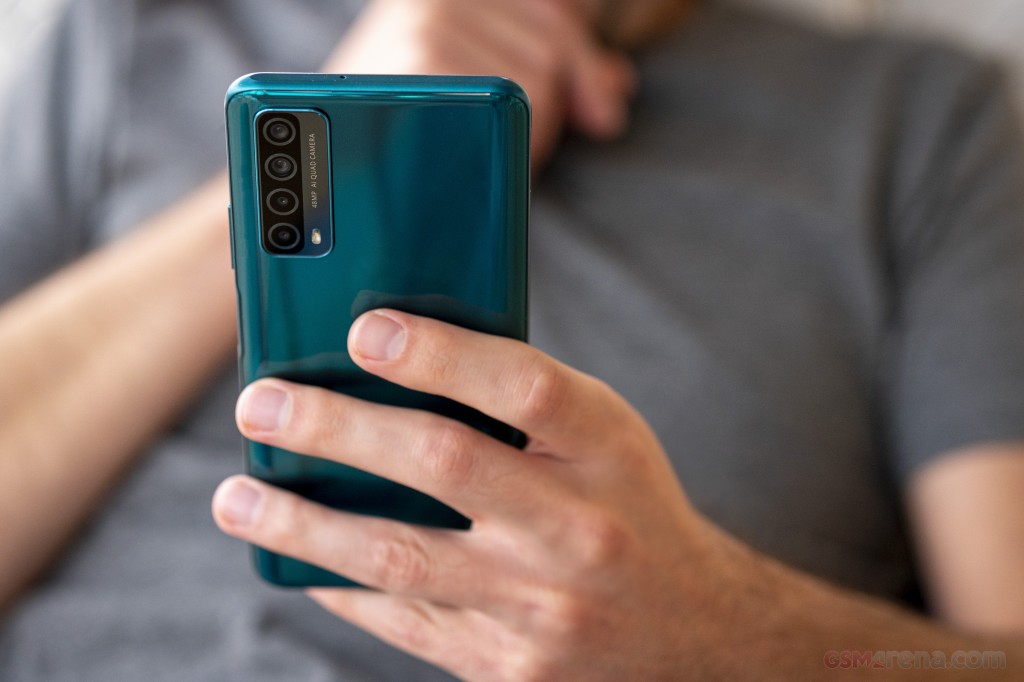 Huawei P smart 2021 pictures, official photos