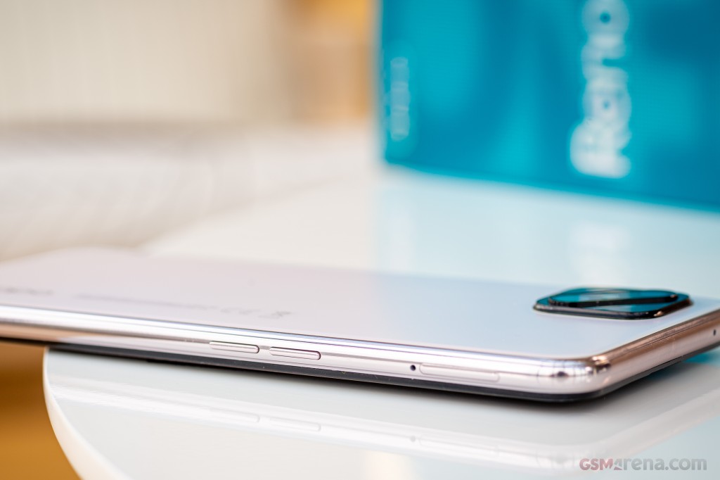 Oppo Reno4 Z 5G pictures, official photos