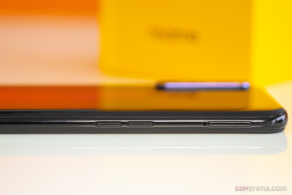 Realme 6 Pro pictures, official photos