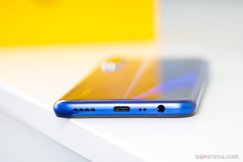 Realme 6 pictures, official photos