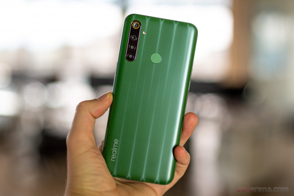 Realme 6i pictures, official photos